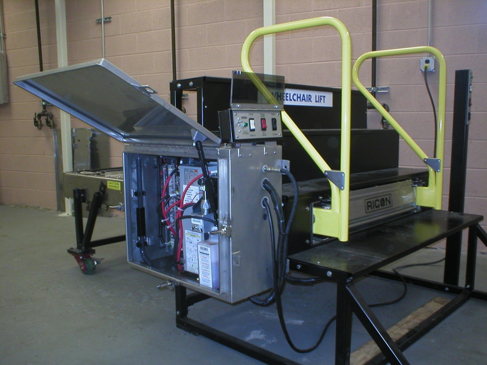 Minneapolis Northstar Wheelchair Lift Design - Turner Engineering